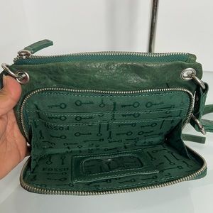 Fossil | Bags | Fossil Green Leather Crossbody Wallet | Poshmark